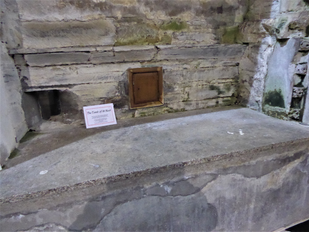 St Neot's Well is an ancient Celtic well | Celtic Glory